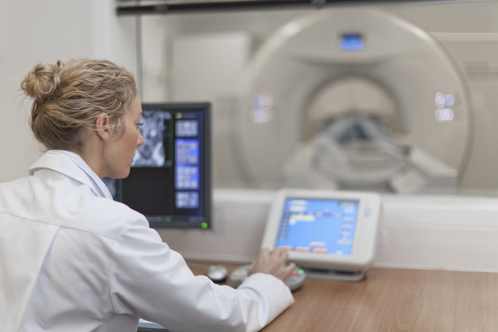 How To Become an MRI Technologist